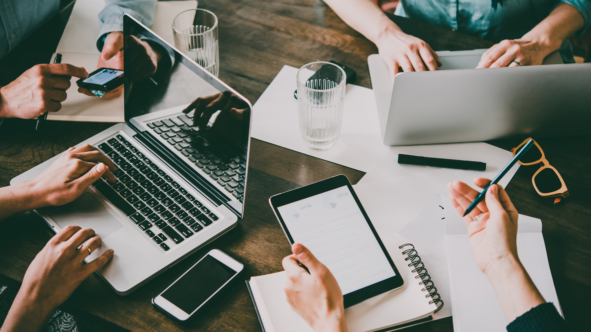 View our open job positions – Center Stars – Language Recruitment